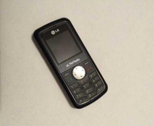 Кнопочный телефон LG KP105