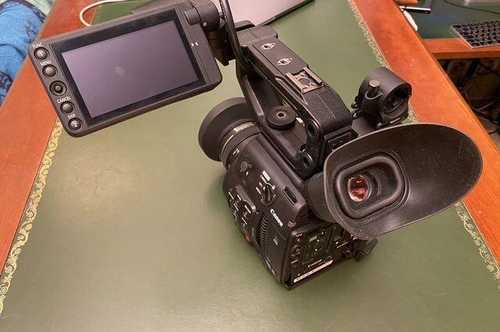 Canon EOS C200 профессиональная камера