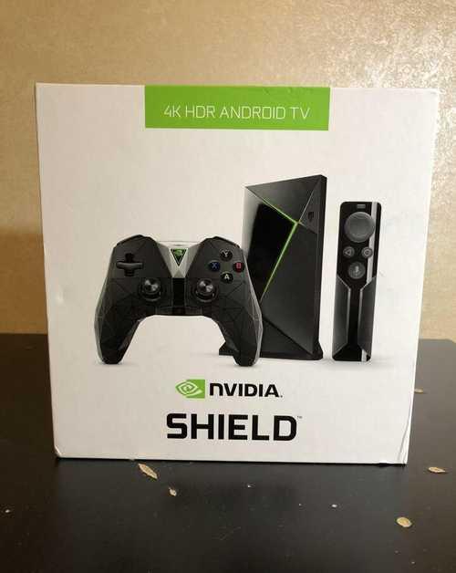 Nvidia Shield TV приставка + геймпад + пульт