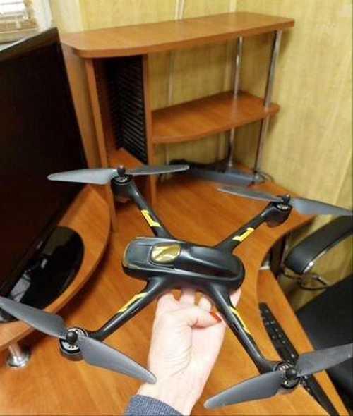 Квадрокоптер Hubsan 501A