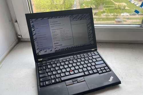 Lenovo ThinkPad X220i. i3 + 320HHD + 4Ram