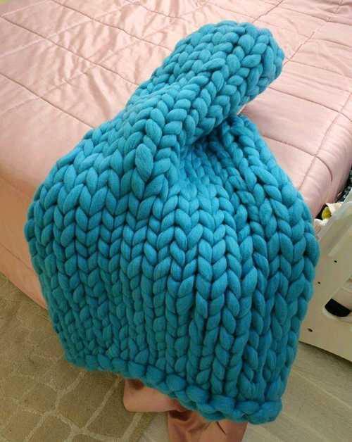 Шерстяной плед крупной вязки