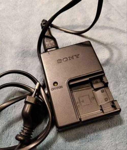 Зарядка Sony BC-CS3