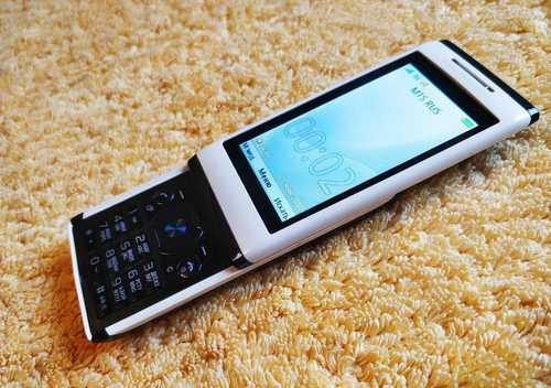 Sony Ericsson U10i Aino (3G, сенсор+клав), отл