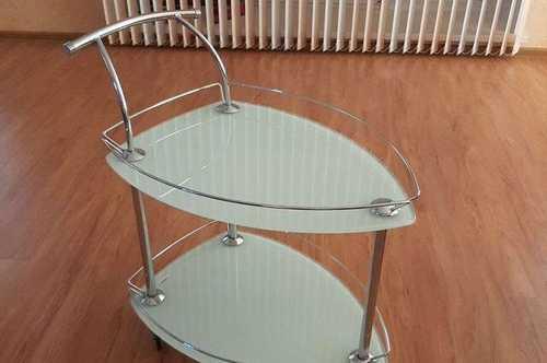 Сервировочный столик стеклянный на колесиках