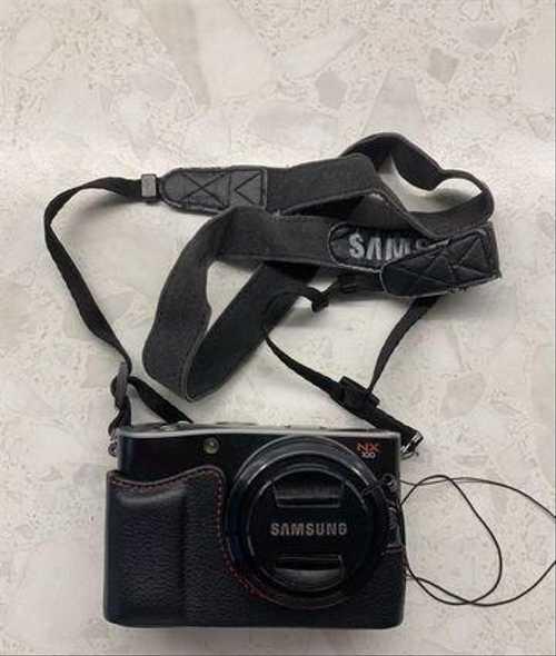 Фотоаппарат Samsung NX100