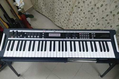 Синтезатор Korg x50