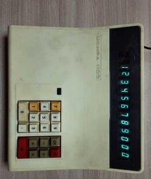 Калькулятор искра 1103 (1976 г.)