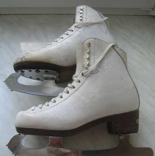 Коньки Jackson Elite с лезвиями Gold Seal р. 4