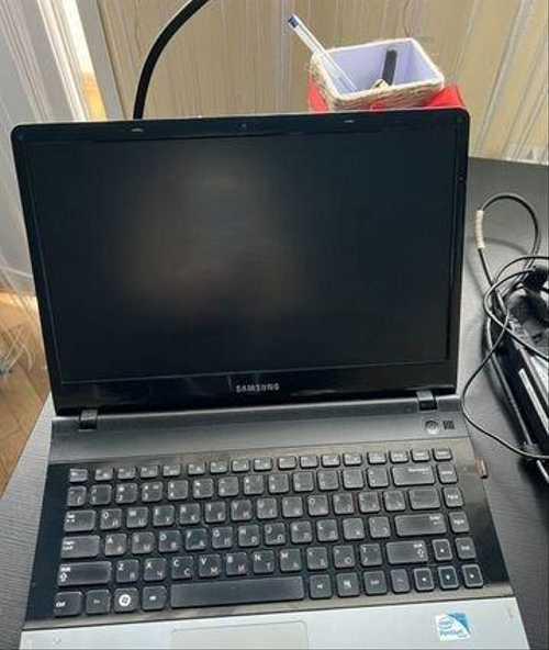 Samsung NP300E4A ноутбук