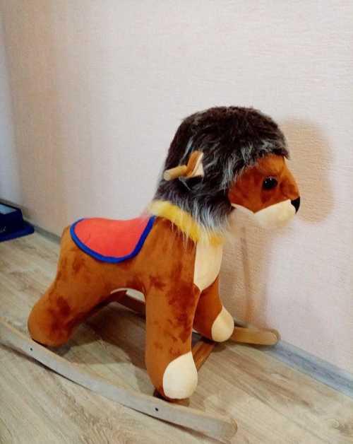 Качалка лев