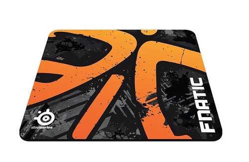 Игровой коврик SteelSeries Fnatic