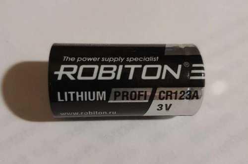Литиевая батарейка cr123a Robiton