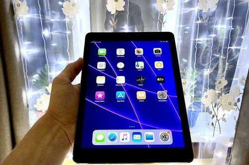 iPad Air 32Gb Wi-Fi + SIM+ чехол