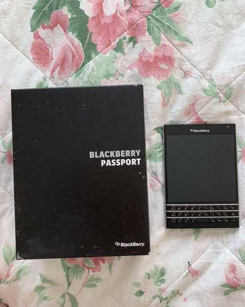 Телефон BlackBerry Passport 32GB Black