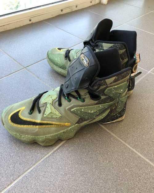 Nike LeBron 13