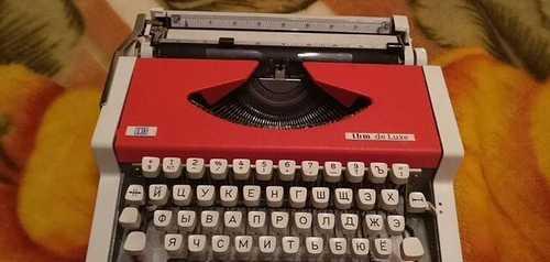 Пишущая машинка Unis tbm de Luxe