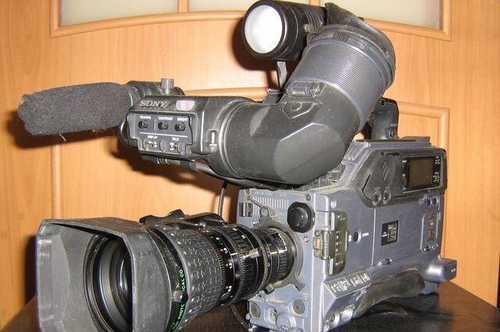 Видеокамера sony DSR-390P