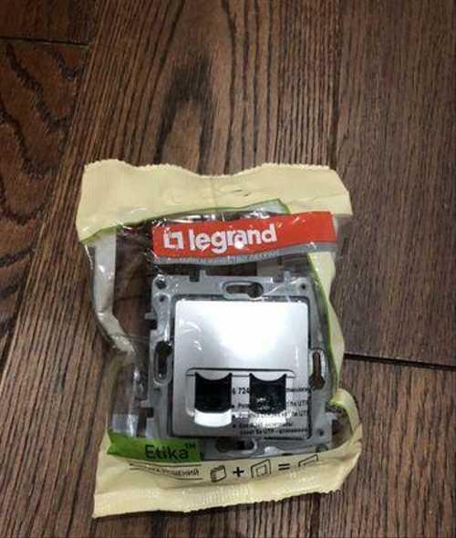 Розетка Legrand 2xRJ45