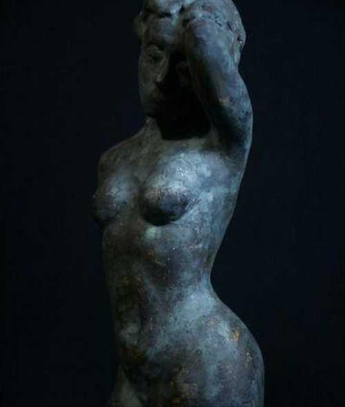 Скульптура "Торс женский"