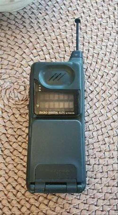 Motorola 90х годов телефон