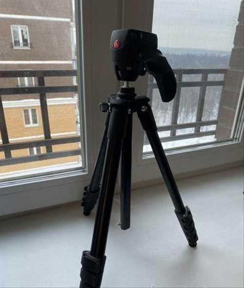 Штатив Manfrotto Compact Action Black mkcompactac