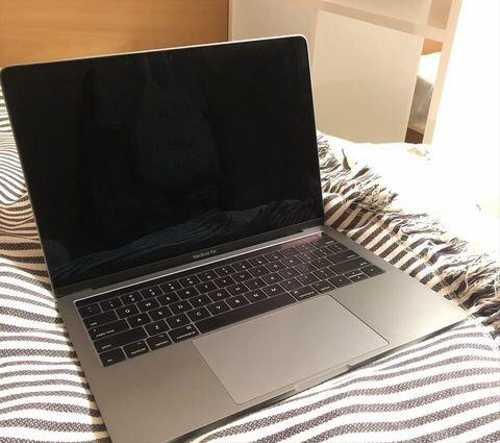 MacBook Pro 13 2017 Touch Bar 256Gb Retina