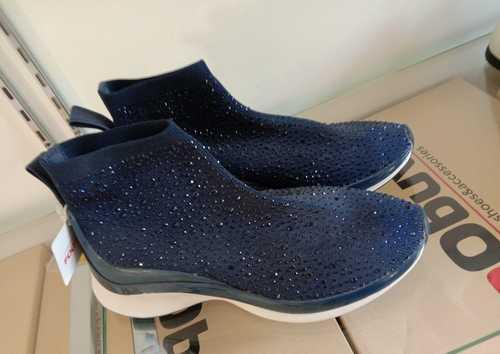 Кроссовки женские,новые,Tamaris