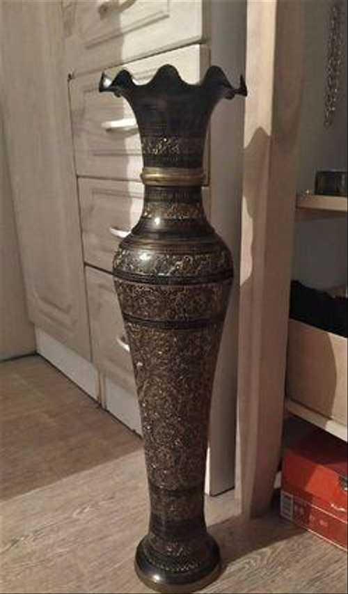Напольная индийская ваза из латуни