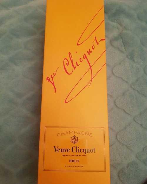 Подарочная коробка Champagne veuve clicquot brut 0