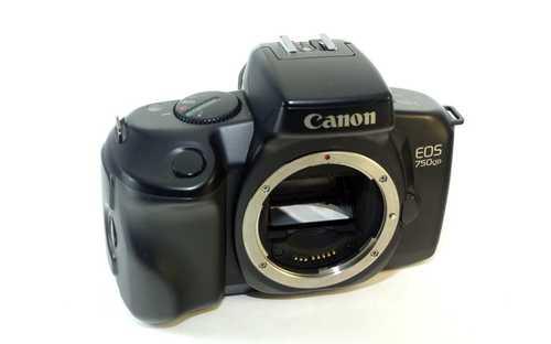 Canon EOS 750QD