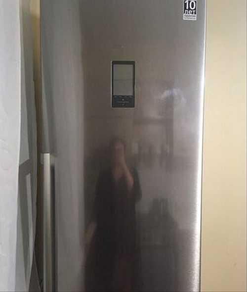 Холодильник Siemens iQ700 KG39FHW3OR