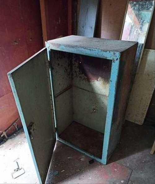Шкаф железный СССР