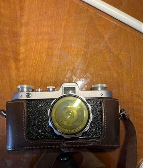Плёночный фотоаппарат Заря