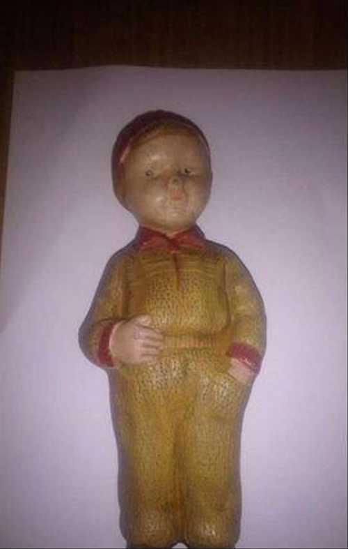 Игрушка резиновая.Мальчик лыжник. СССР