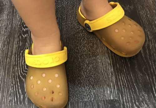 Сланцы Crocs