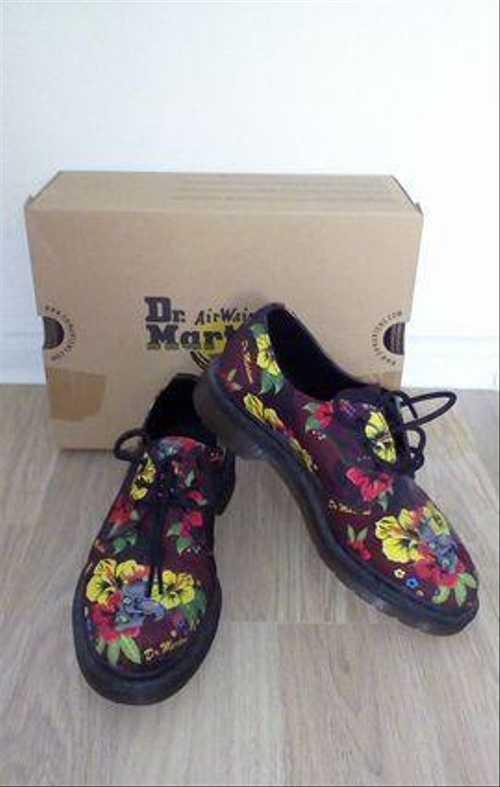 Полуботинки женские Dr. Martens