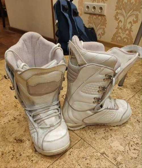 Сноубордические ботинки 39 р-р женские