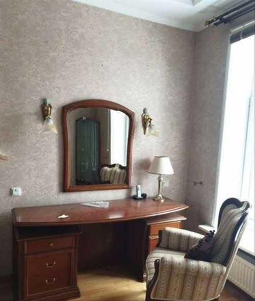 Туалетный столик с зеркалом, классика, массив, Ита