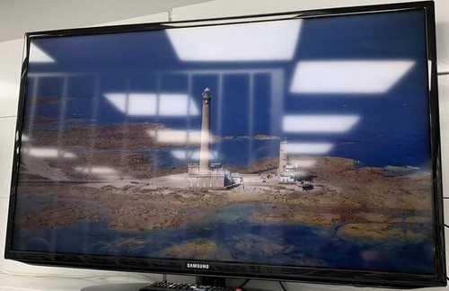 Телевизор Samsung UE40H5303AK Smart TV