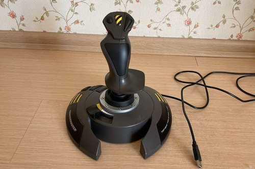 Джойстик thrustmaster