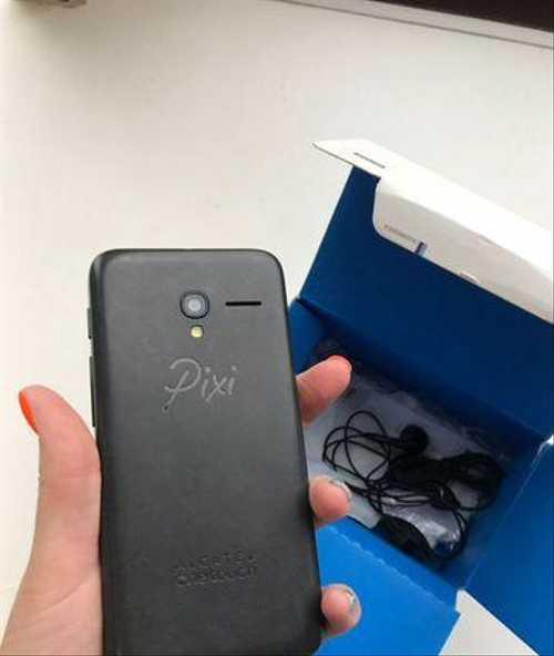 Телефон Alcatel onetouch Pixi3 5017D