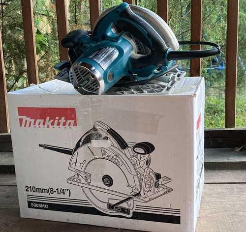 Пила дисковая Makita 5008MG