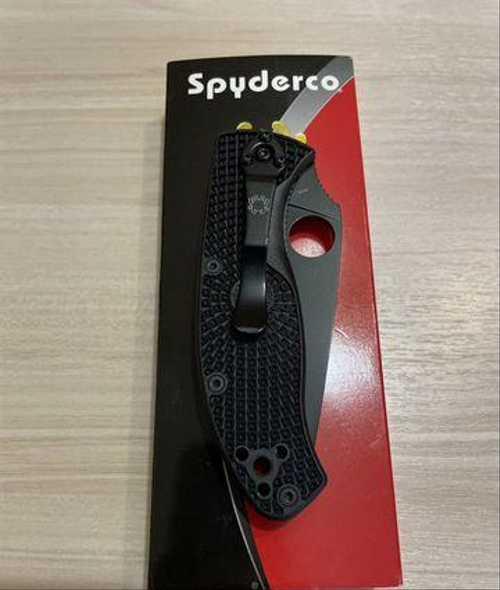 Нож Spyderco Tenacious black