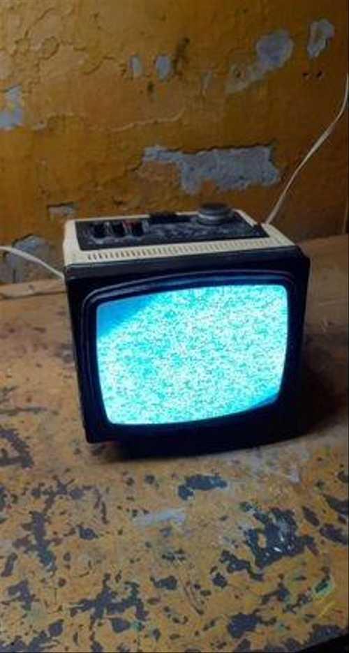 Телевизор переносной Электроника 23тб