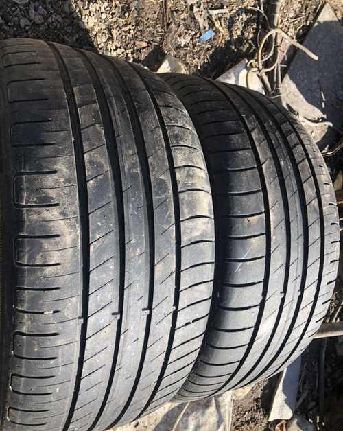Пара Goodyear Efficient Grip 245 45 18
