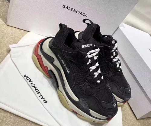 Кроссовки Balenciaga Triple S новые