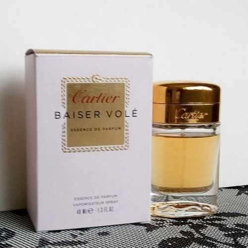 Продам Cartier "Baiser Vole Essence de Parfum"