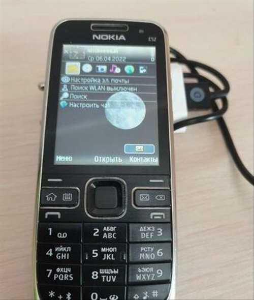 Телефон Nokia. Е52