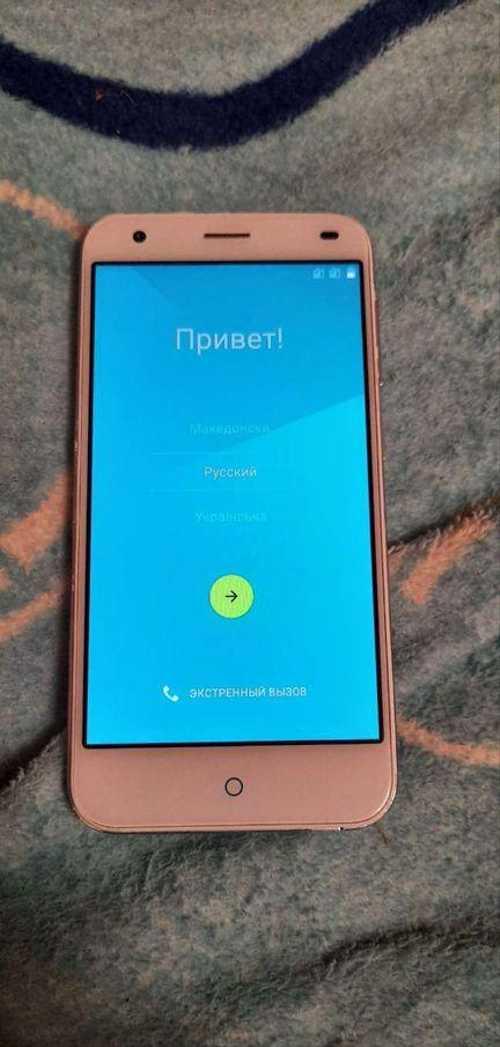 Телефон ZTE Blade S6